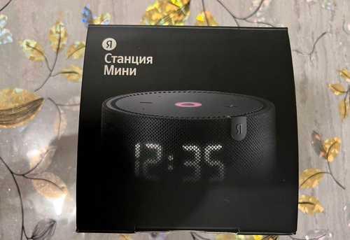 Коробка от станции Яндекс мини с часами (чёрная)