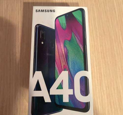 Samsung Galaxy A40, 4/64 ГБ