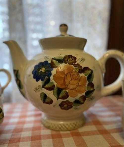 Чайник и чашки Семикаракорская керамика