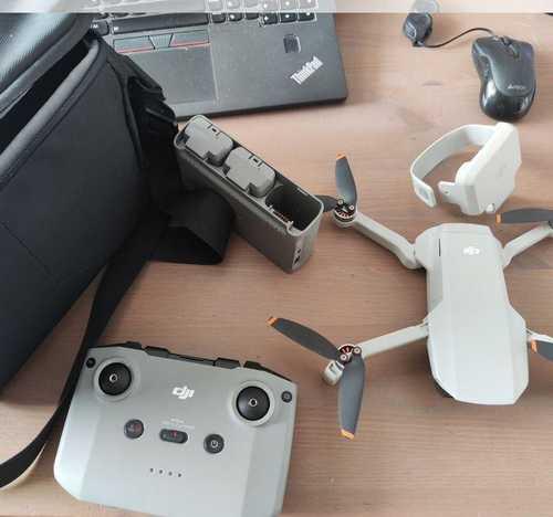 Квадрокоптер dji mini 2 fly more combo серый