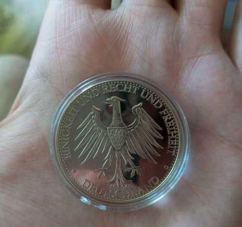 Жетон настольная медаль