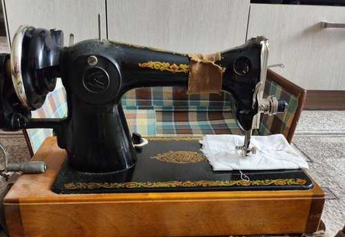 Швейная машинка подольская ручная СССР