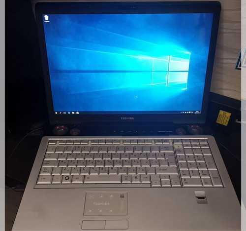 17" Toshiba Satellite X200-15K, Core 2 Duo, RAM 4 ГБ, 256 ГБ, GeForce 8700M GT
