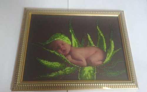 Картина "Младенец", вышита бисером (готов.подарок)