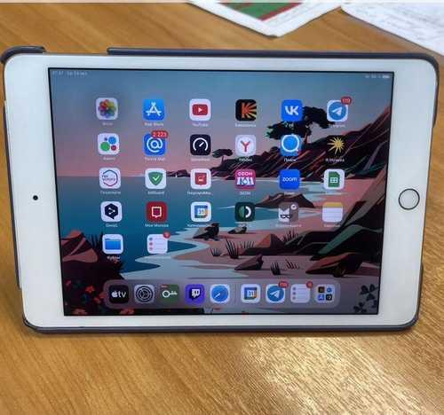 iPad mini 4 128gb/sim идеальный