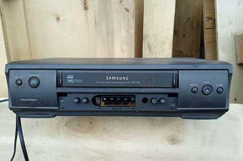Видеомагнитофон Samsung SVR-150 (на запчасти)