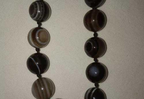 Ожерелье из натурального черного агата старинного