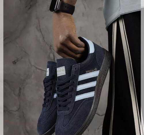 Кроссовки adidas spezial