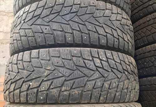 Dunlop Axiom Plus 235/65 R17