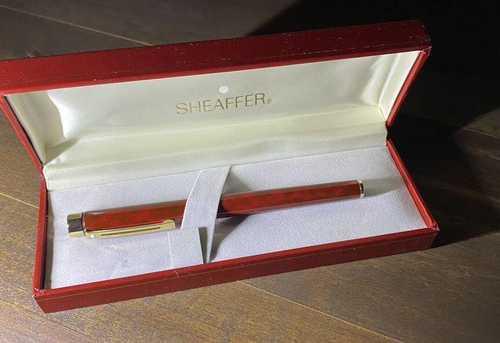 Перьевая ручка с золотым пером sheaffer
