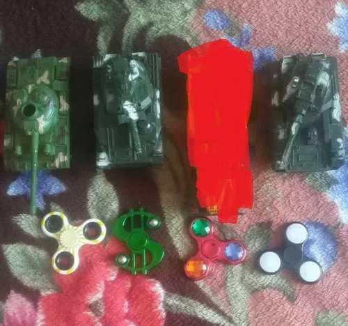 Детские игрушки
