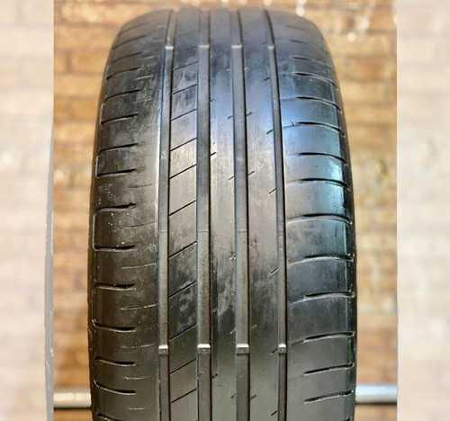 Goodyear EfficientGrip Performance 215/55 R16