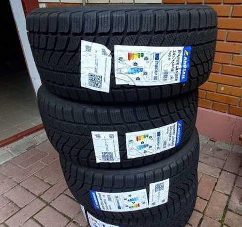 Landsail Winter Lander 245/45 R18 100H