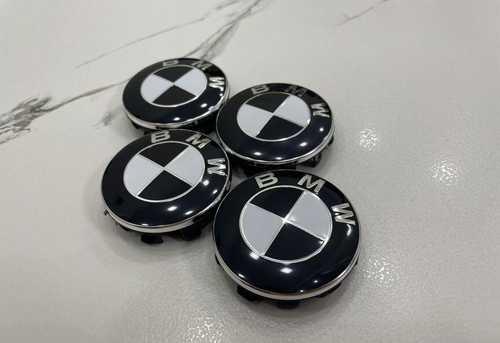 Колпачки в диски BMW 56 мм черные с белым колесные