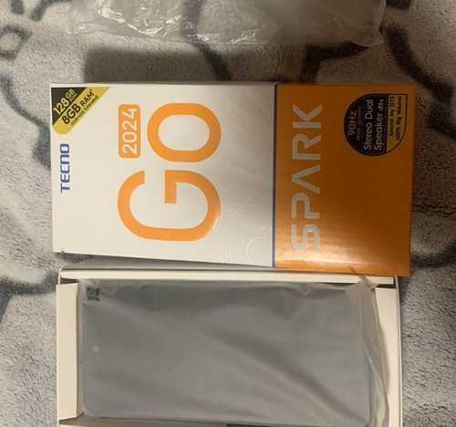 TECNO Spark Go 2024, 4/128 ГБ