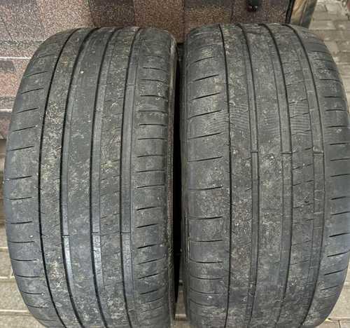 Michelin Pilot Super Sport 285/35 R21 и 325/30 R21 105Y