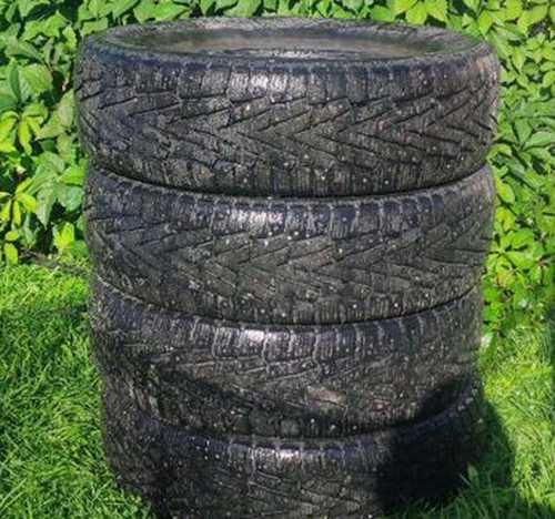 Roadstone Winguard WinSpike SUV 225/70 R16