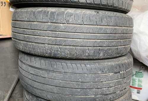 Roadstone Classe Premiere CP672 215/65 R16