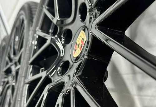 Комплект колес на Porsche R21 Новые