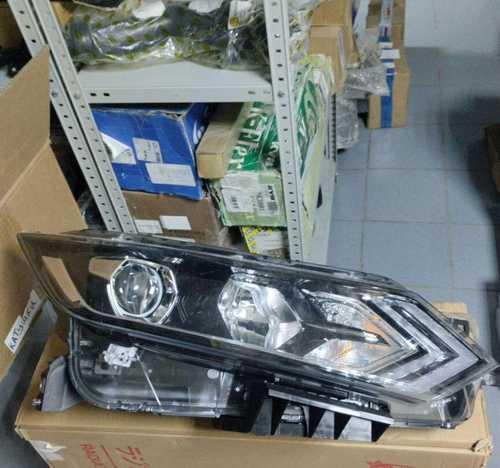 26010hv00b Фара галоген LED правая Nissan Qashqai