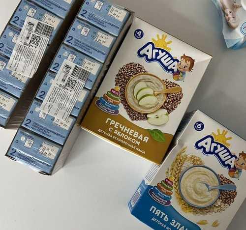Детская смесь Агуша 2 и каши