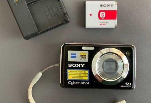 Фотоаппарат Sony 12.1 + зарядка + два аккамулятора