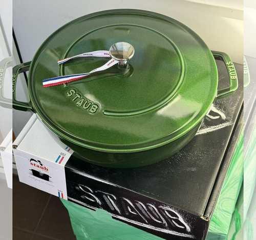 Staub сотейник чистера с чугунной крышкой