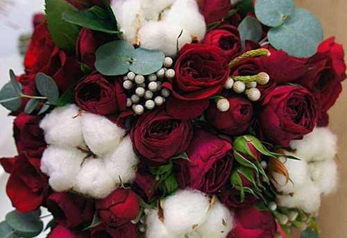 Свадебный букет из красных роз, букет невесты