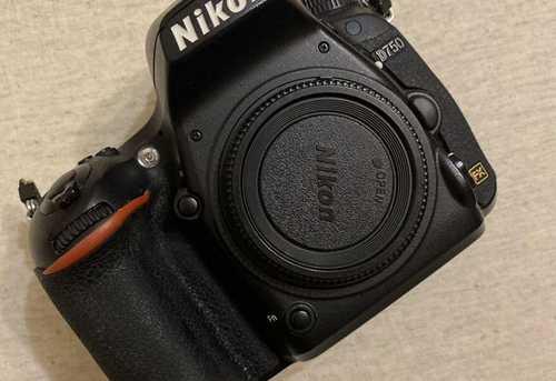 Зеркальный фотоаппарат nikon d750