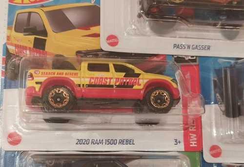 Hot wheels машинки новый кейс