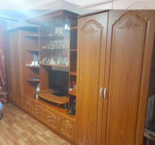 Продам стенку в хорошем состоянии