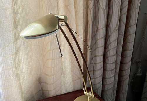 Лампа настольная в кабинет