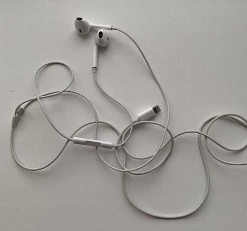 Проводные наушники apple earpods lightning