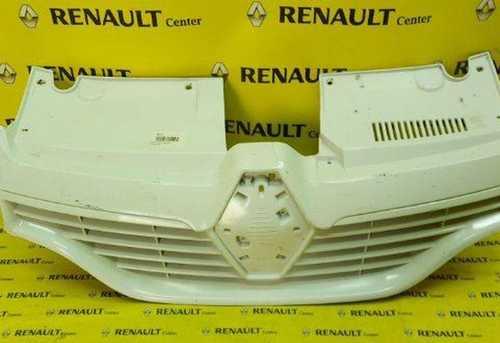 Решетка радиатора передняя Renault Logan 2 седан