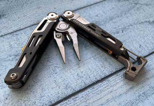 Мультитул Leatherman Signal