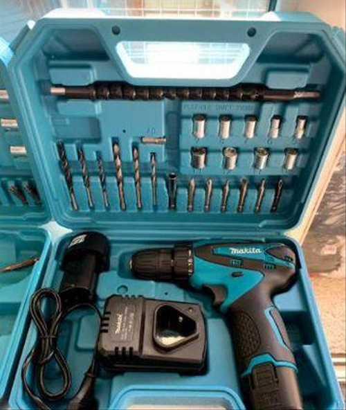 Шуруповерт Makita