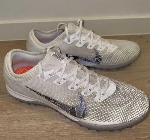 Сороконожки nike mercurial 43