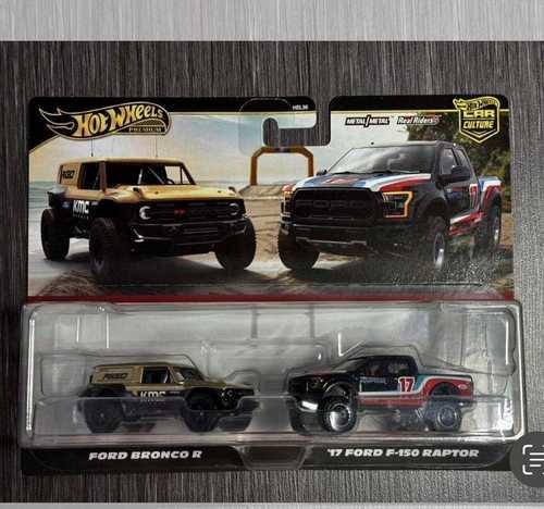 Hot wheels premium 2pack