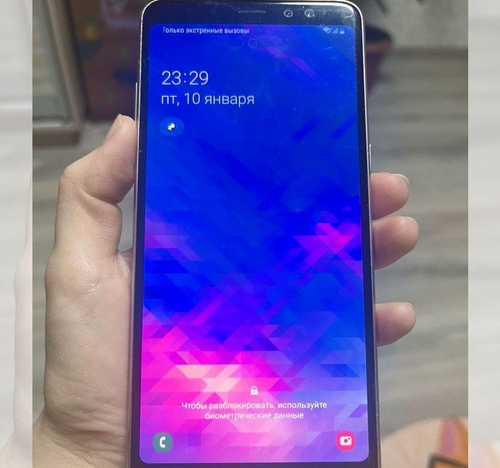 Samsung Galaxy A8 , 4/32 ГБ