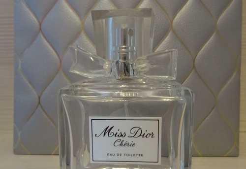 Пустые флаконы от духов Chanel и Miss Dior