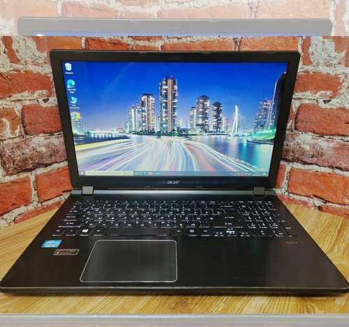 Ноутбук Acer Aspire с процессором i3