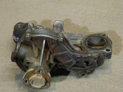 Помпа VW Passat B3 1.6-2-0