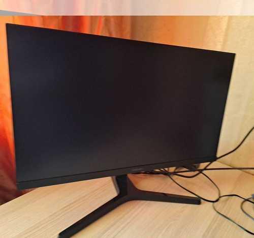 Монитор Samsung 24" 24R358FHI