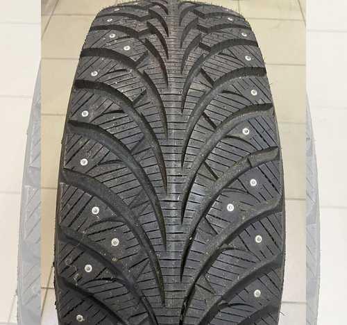 Sava Eskimo Stud 215/65 R16