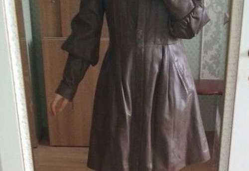 Кожаное женское пальто с мехом