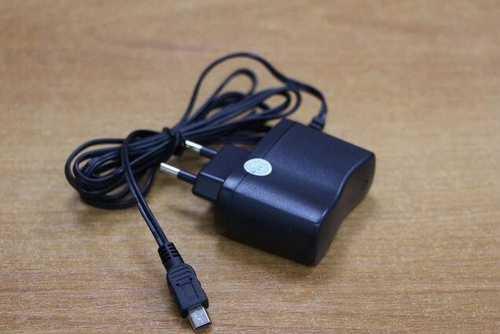 8-16 bit AC Adapter 5V 600 mA (Mini USB)