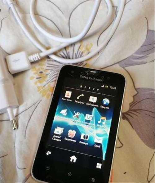 Sony Ericsson Xperia active (St17i)