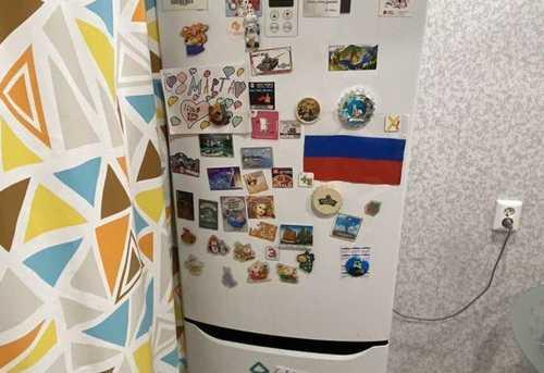 Продам холодильник LG NoFrost
