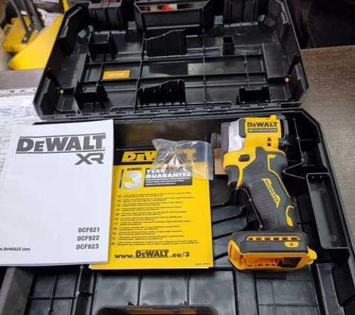 Импульсный шуруповерт dewalt DCF850NT в кейсе