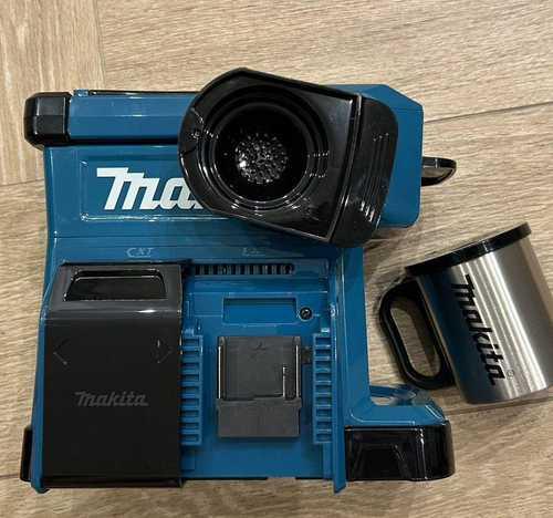 Кофеварка makita DCM501z